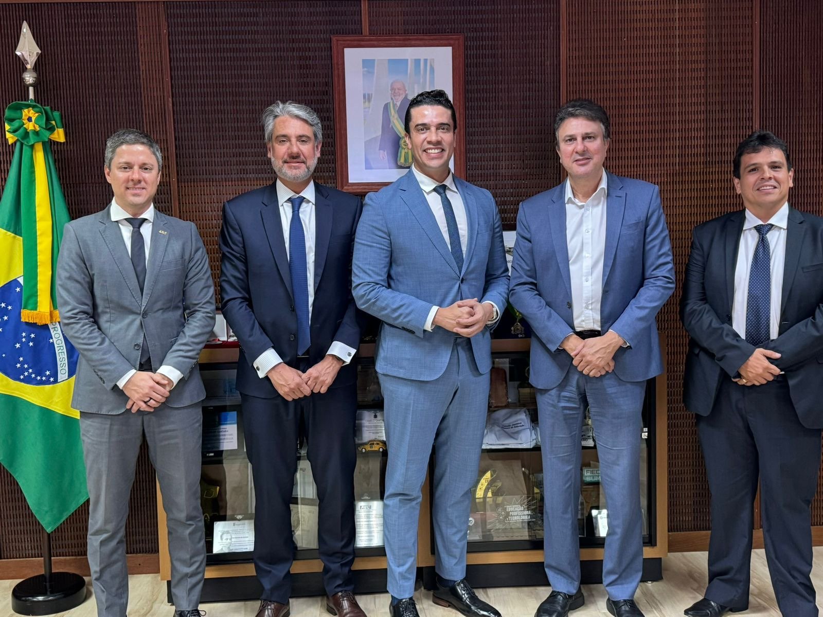 Fernando Monteiro e Rodrigo Pinheiro levam ao MEC pauta da comunidade ...